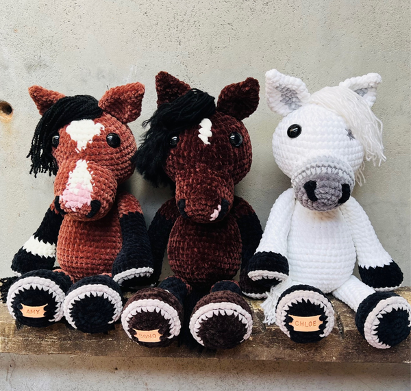Custom Crochet Pony – Charlie Road
